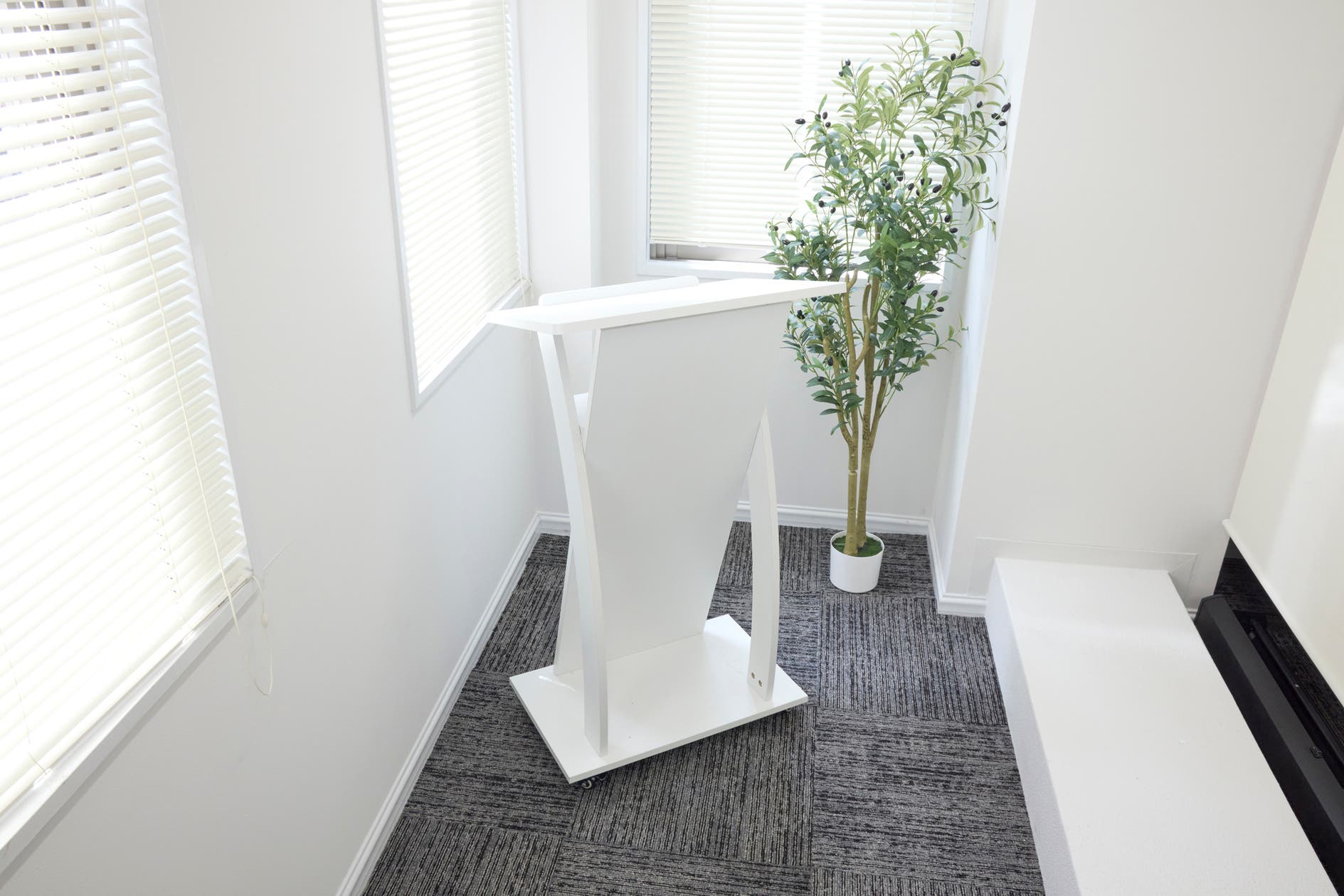 忘年会に！🚉神田･大手町🌟女性に嬉しい土足OK！🌟32名🌟100インチスクリーン🌟推し活/懇親会/撮影/ボードゲームの写真17