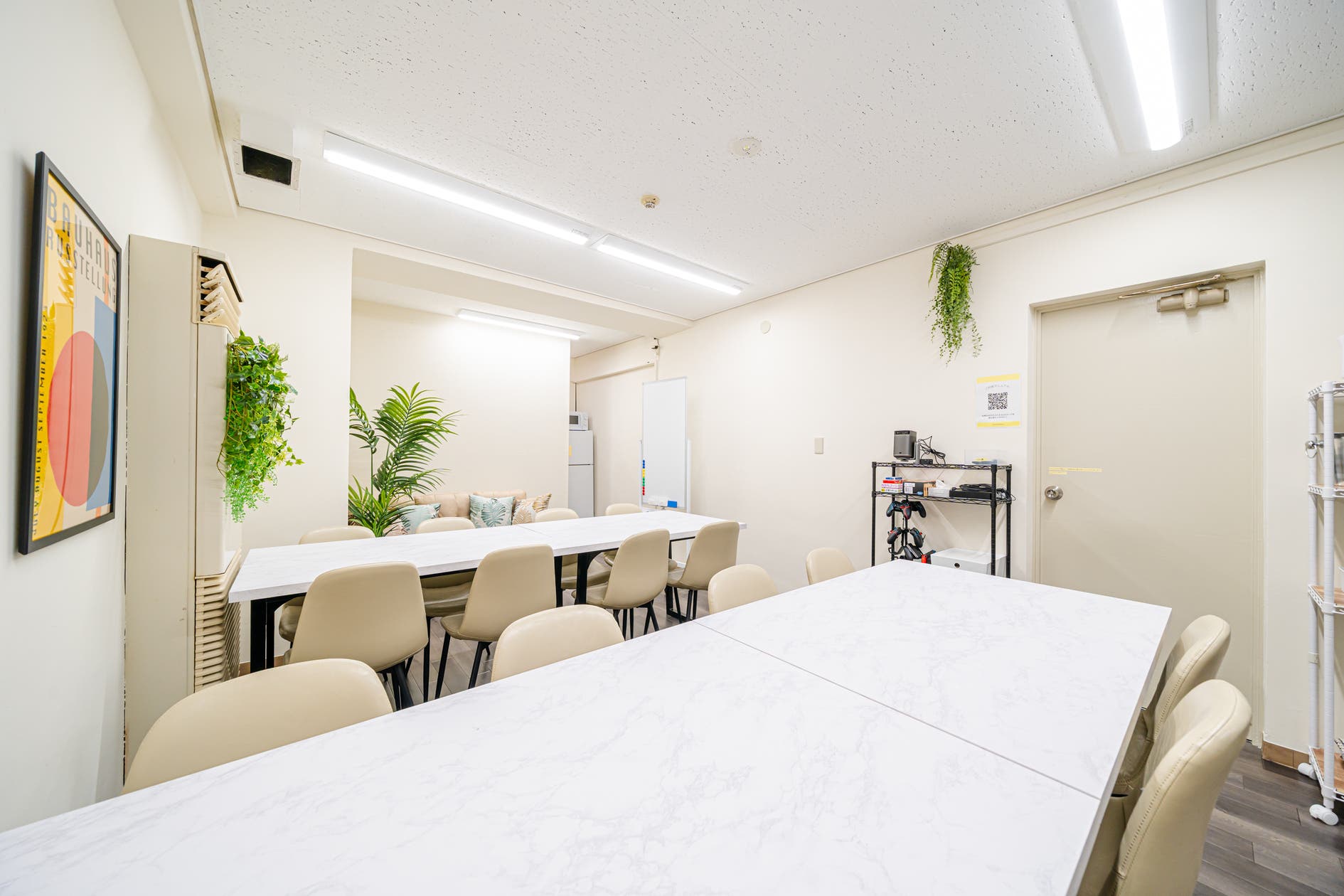 \内装リニューアル！/🎄クリスマス＆忘年会大人気‼️🎅🥂30名までOK!電子タバコOK🚬プロジェクター｜法人利用[79]の写真8