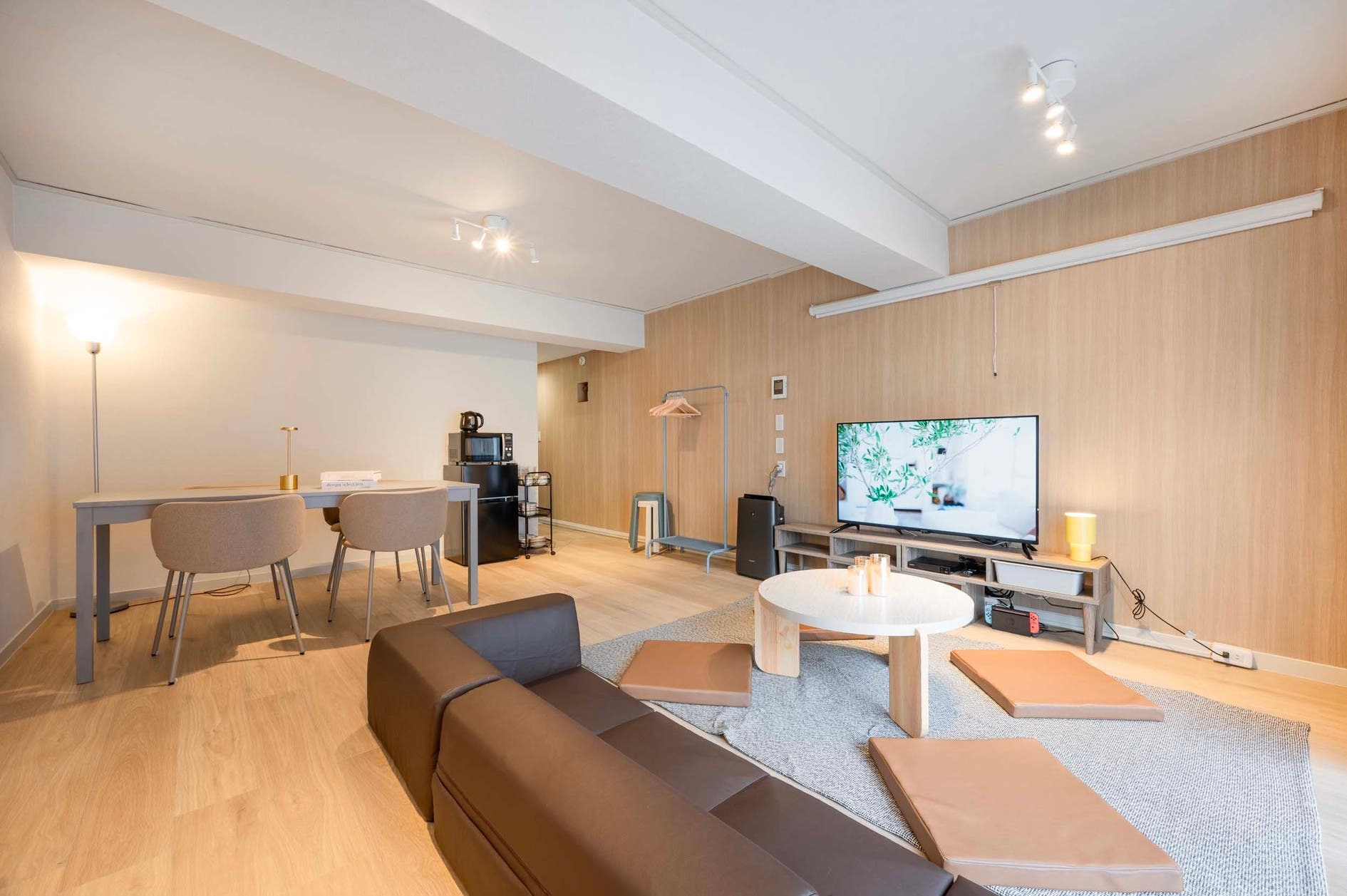 渋谷6分🚶‍♂️光🛜50型📺ゲーム🎮映画鑑賞🎞️パーティ👨‍👩‍👧‍👦🎉String House Shibuya Udagawaの写真2