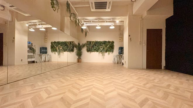 【御徒町駅4分】広々40㎡超/2面大型鏡計12m/調光調色照明あり/ダンス・ポージング・ヨガ・演劇・撮影・楽器演奏可☆の写真10
