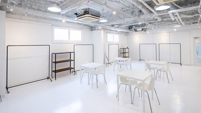 大阪・心斎橋,南船場にある展示会場。作品が映える,明るく開放的な空間。の写真4