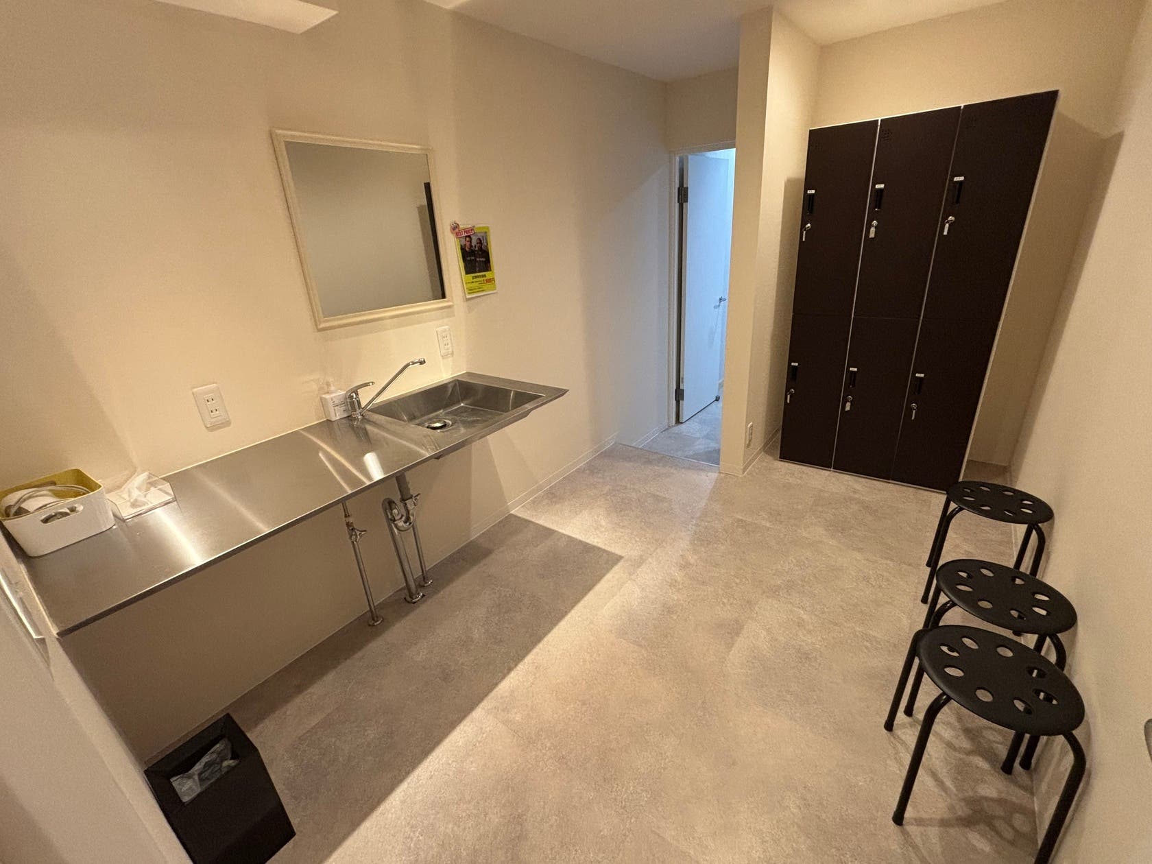 【駅近】駐車場8台/男女別シャワー/ドライヤー完備。ヨガ・ダンス・ジム利用OKな和モダンスタジオの写真9