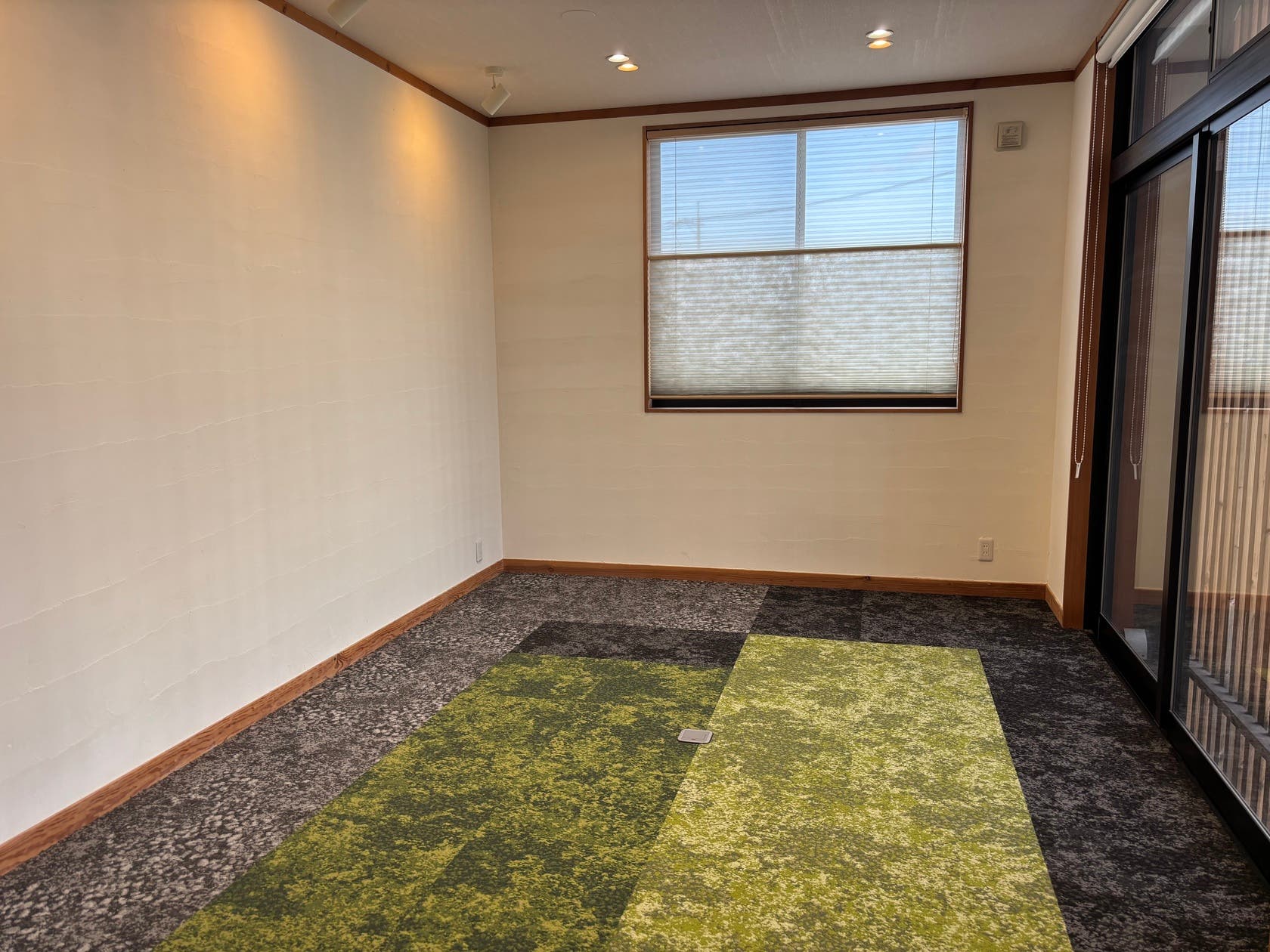 【駅近】駐車場8台/男女別シャワー/ドライヤー完備。ヨガ・ダンス・ジム利用OKな和モダンスタジオの写真10