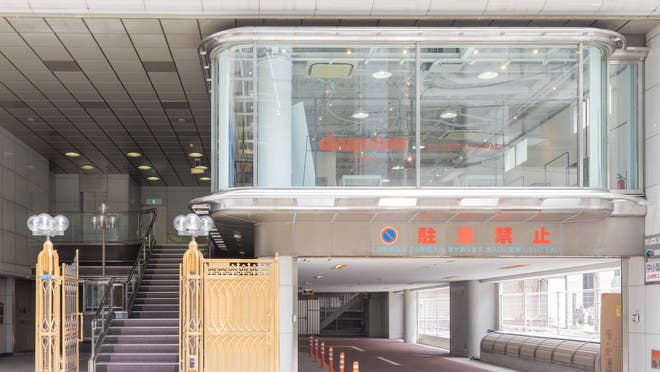 大阪・心斎橋,南船場にある展示会場。作品が映える,明るく開放的な空間。の写真8