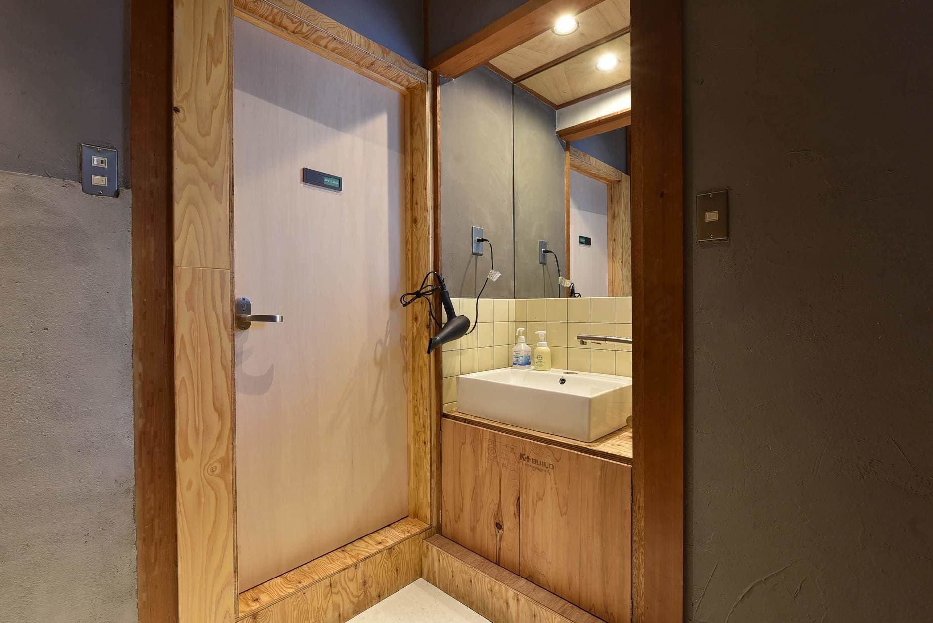 佐用駅すぐ◎同窓会、ミーティング、展示会、商品撮影、1dayカフェ・バーなどに。Wi-Fi、電源コンセント有の写真13