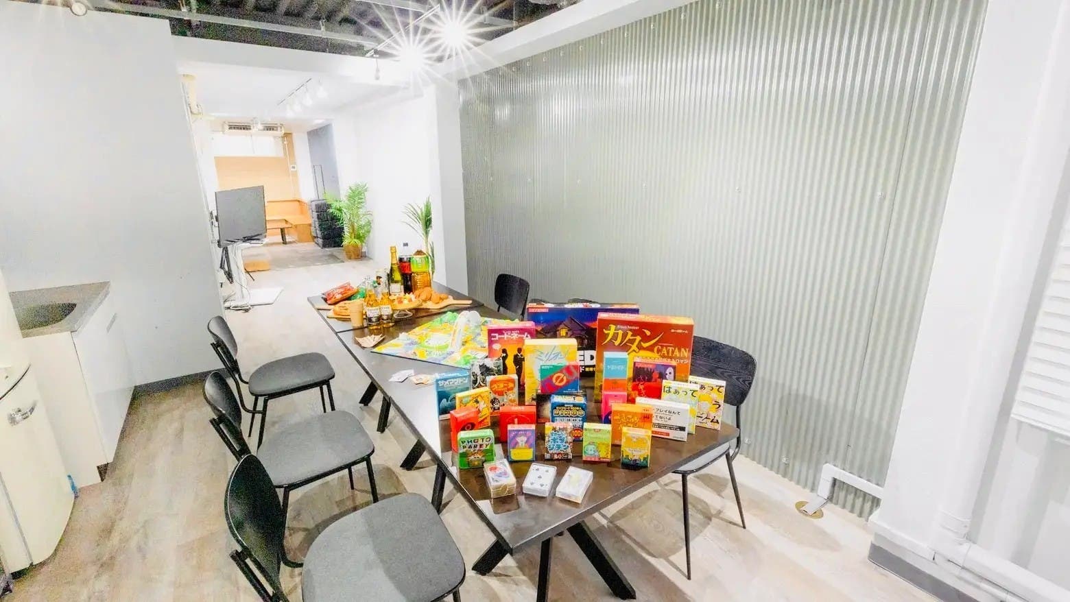 🎉コスパ最強🎉ベストホスト👑代々木駅2分/65㌅TV/大人気ゲーム機/ボドゲ充実/パーティー/サテライトオフィス/撮影/推し会の写真3