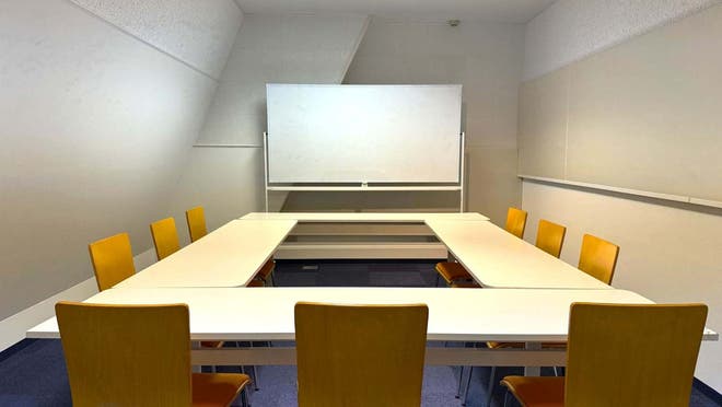 【Cルーム】名古屋駅から徒歩8分|スタッフ常駐で安心の写真1