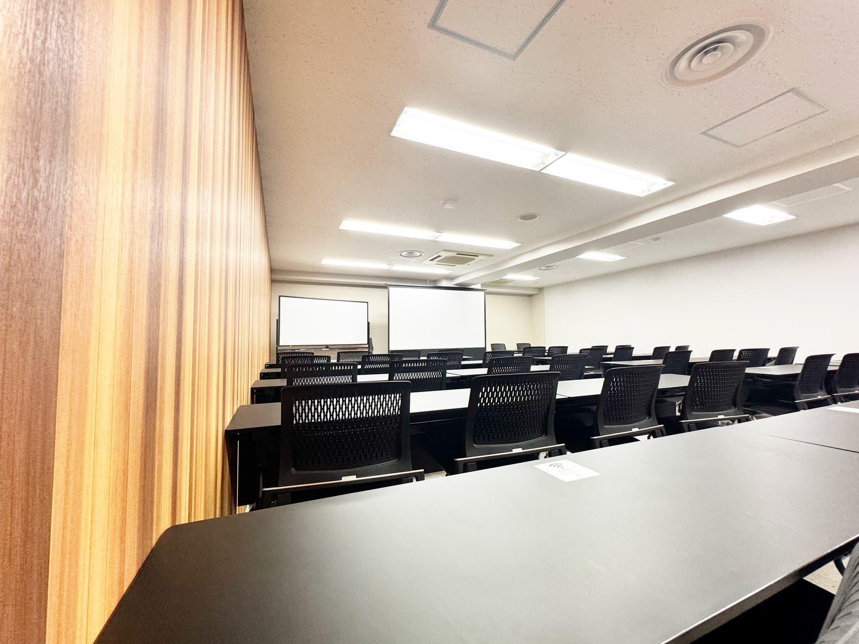 駅直結！横浜駅徒歩30秒｜最大46名｜ビジネス、懇親会の利用に最適！ルーム『ガラムマサラ』※旧4Lの写真8