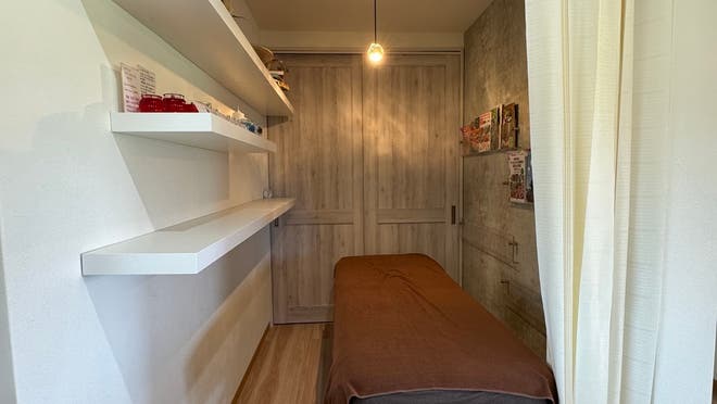 川越のいやしろちにあるドライフラワーに囲まれたキッチン付きスペースの写真5