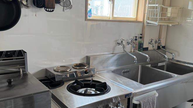 川越のいやしろちにあるドライフラワーに囲まれたキッチン付きスペースの写真9