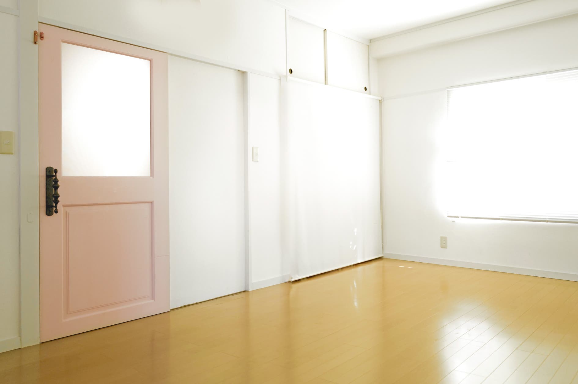 用賀駅徒歩３分！2階はエステサロン、1階はスタジオのトータル美容空間♪ヨガやダンスレッスンに最適です！の写真3