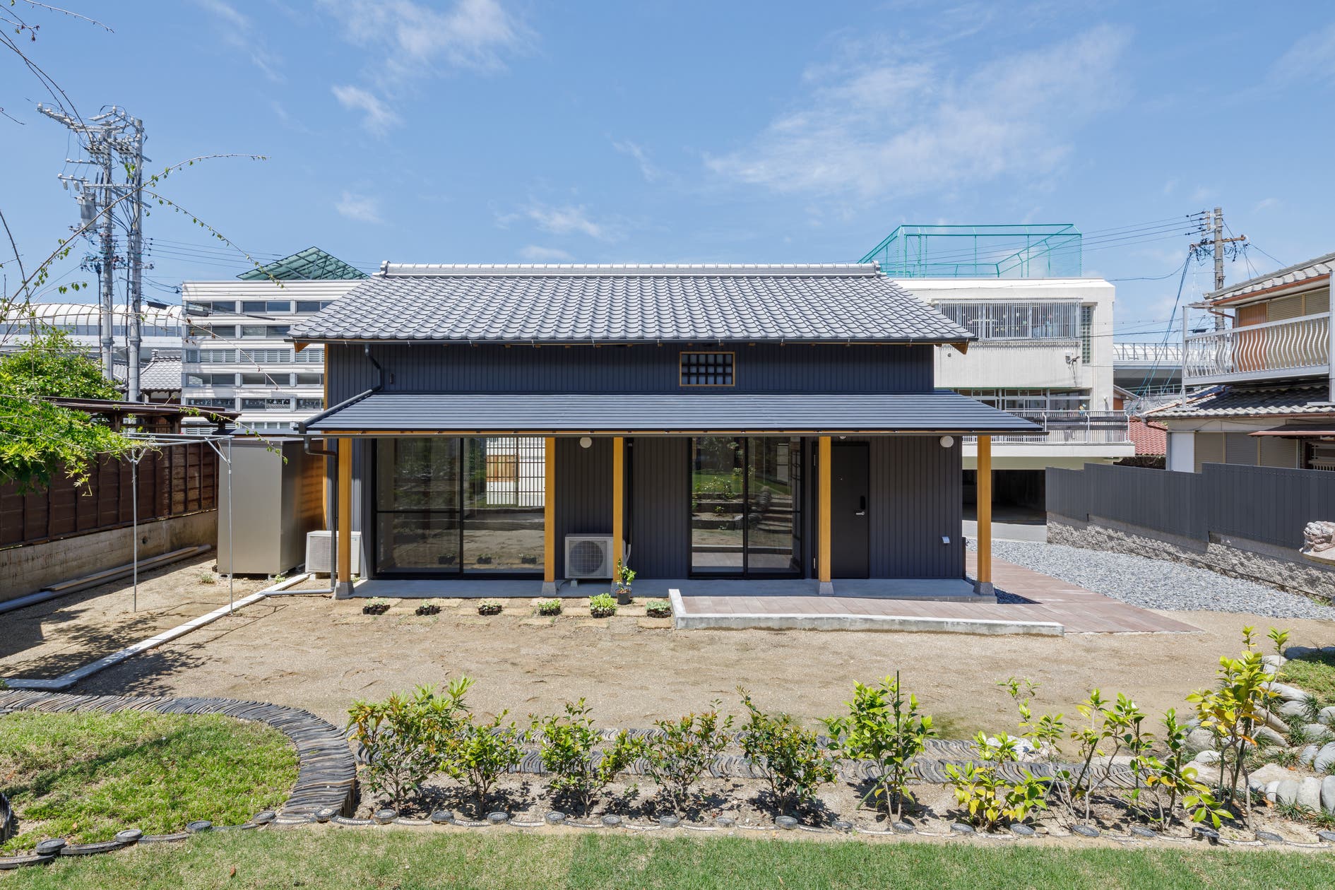 歴史的な町並みが続く閑静なレンタルキッチン・スペースの写真3