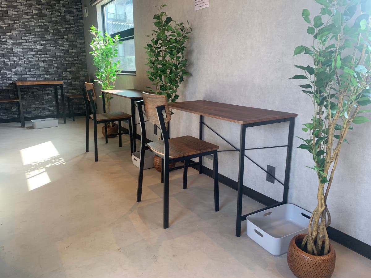 カフェスペースを丸々貸切可能！普段はセルフ式のカフェを営業しています。の写真5