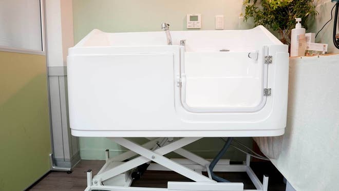 中央線日野駅から徒歩3分の手ぶらで使えるペットのセルフシャンプー専門店の写真2