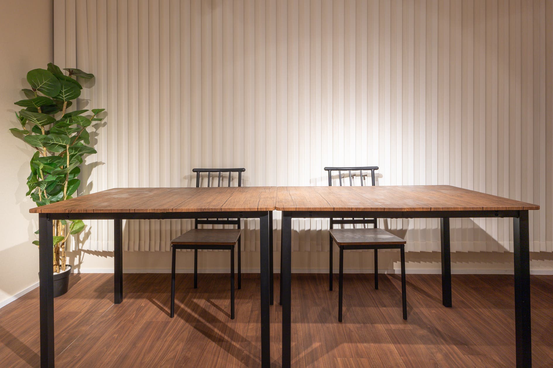 【🎄クリスマス＆忘年会🎅】谷町九丁目駅すぐ/最大２２名⭐️広々したお部屋に最高級ソファを使用⭐️の写真26