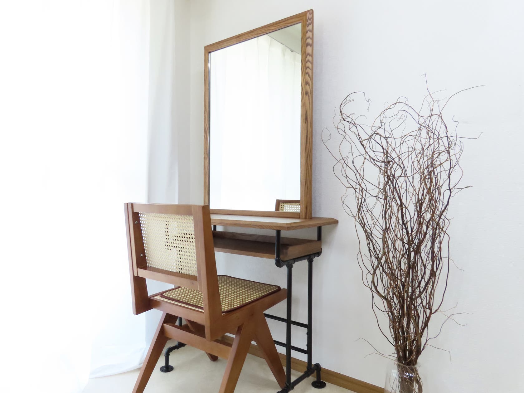 【中目黒2分】自然光×美内装｜プロ仕様のメイク空間を撮影スタジオに！の写真3