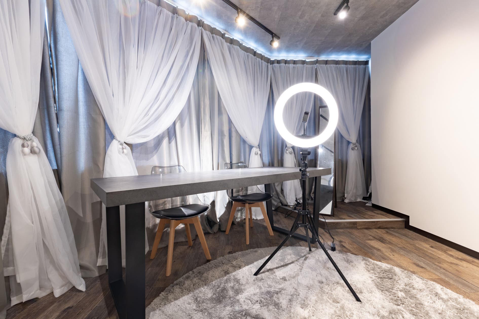 【🎄クリスマス＆忘年会🎅】東梅田駅 徒歩3分！⭐️高級ソファで贅沢な時間を…⭐️最高級パーティールームの写真24