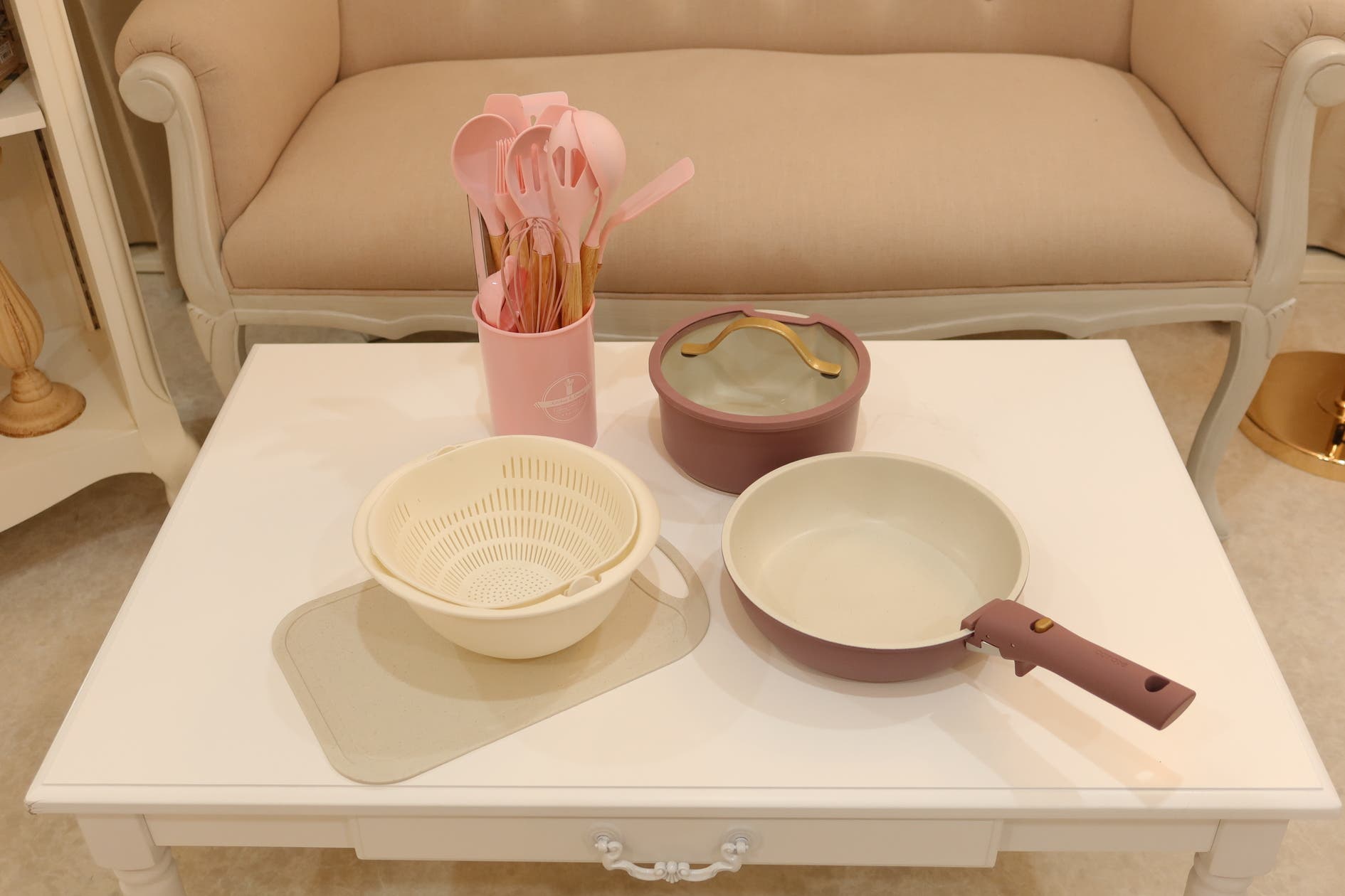 【OPEN特価🉐】新宿推し活🎀自然光 | 2面採光【生誕祭・ポートレート・撮影・配信】ひな壇/ドレッサー付き🪞の写真28