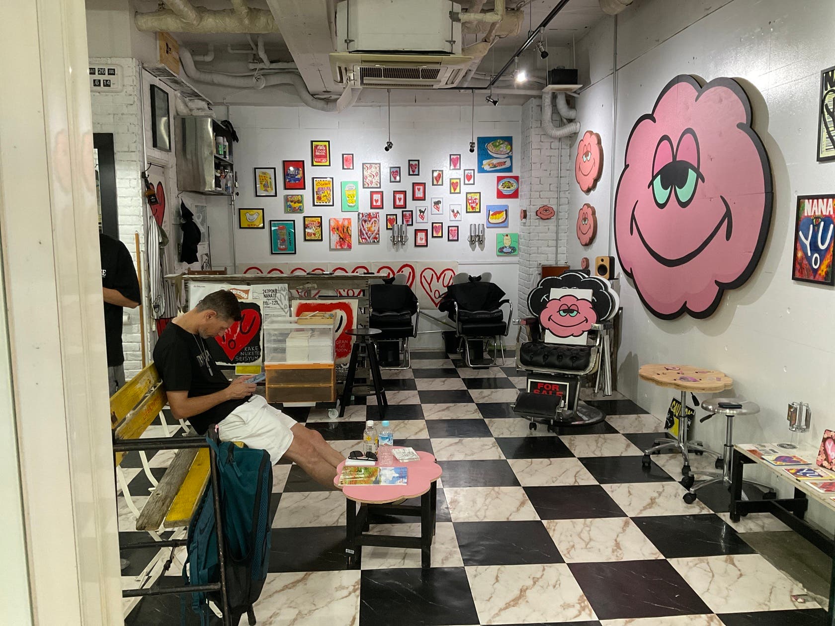 【地下鉄空港線・赤坂駅から徒歩5分の好立地】EXHIBITION WALL & POP UP/WORK SHOPの写真5