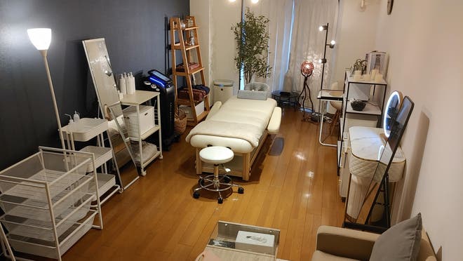 🖼リニューアルオープン!お値打ち価格!🌺栄駅すぐ!プライベートサロン🤎美容機器完備🤎WiFi📡の写真1