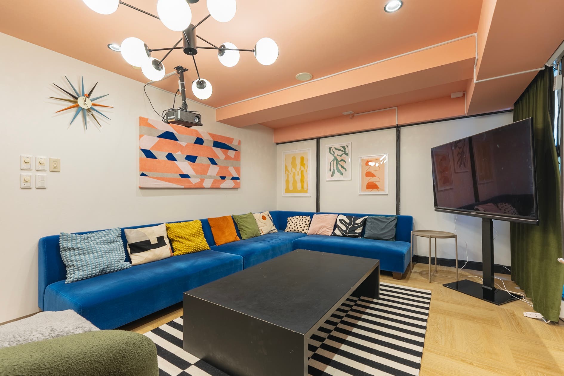 スペモ🎨クリスマス🎄歓送迎会🎊学割👨‍🎓プロジェクター🎦オフ会🌟推し活・撮影👑446_PaletteRoom赤坂の写真20