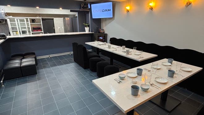 東武スカイツリーライン新田駅徒歩2分🎤カラオケ完備♪最大30名収容!懇親会・ママ会・宴会に最適✨の写真1