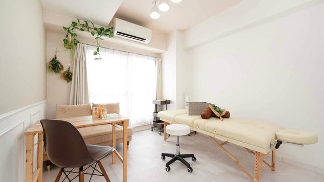 【01💐JR柏駅3分すぐ/ 癒し北欧スタイル✨】完全個室型プライベートサロン💆♀️モール壁で高級感をグッと演出💐の写真1