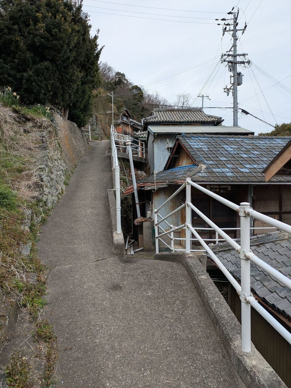 徒歩3分で釣りや海水浴が楽しめる一軒家貸切のレンタルスペース(海南市下津町 戸田漁港)の写真2
