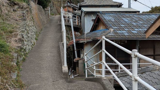 徒歩3分で釣りや海水浴が楽しめる一軒家貸切のレンタルスペース(海南市下津町 戸田漁港)の写真2