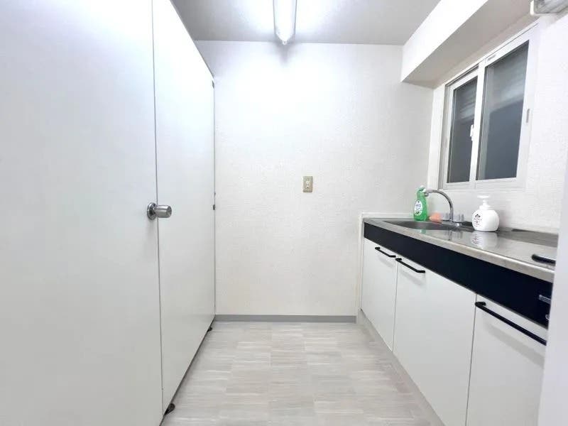 【五反田駅3分】限定価格🉐100㌅大型スクリーン/着席34名/会議/セミナー/教室/食事会/勉強会/ボドゲの写真16