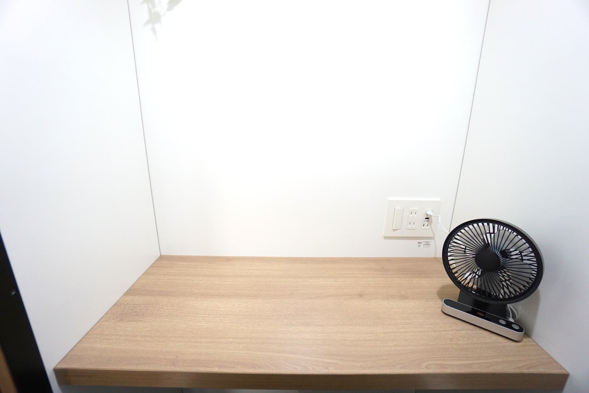 ＜SoloWork飯田橋No.2＞年末感謝価格！24H🈺完全個室ブース💼高速光Wi-Fi📶電源🔌テレワーク/ZOOMの写真2