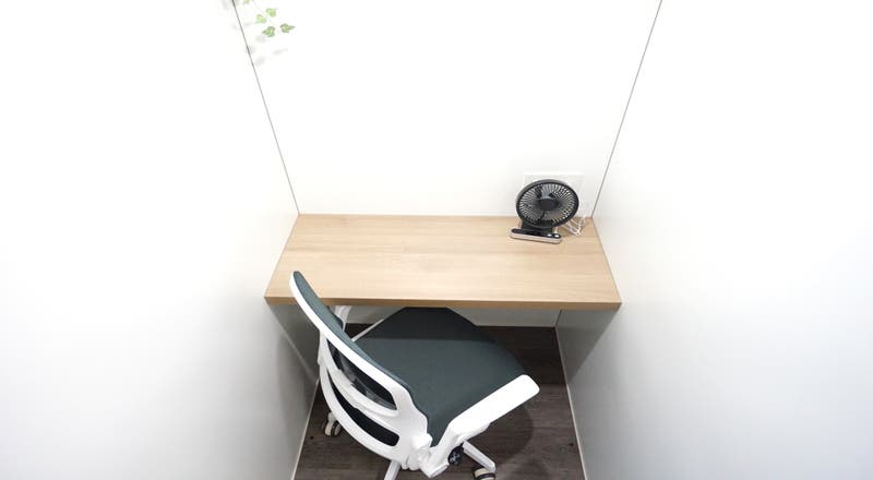 ＜SoloWork飯田橋No.3＞レビュー🉐プラン実施中✨24H🈺完全個室ブース💼高速光Wi-Fi📶電源🔌テレワーク