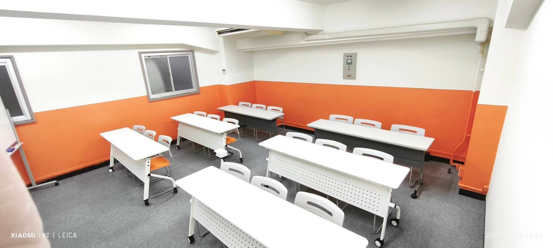 NEW/神田駅徒歩1分/広々会議室/講習会/セミナー/エレベーター有/企画会議・オーディション◎/お弁当でランチ会/の写真2