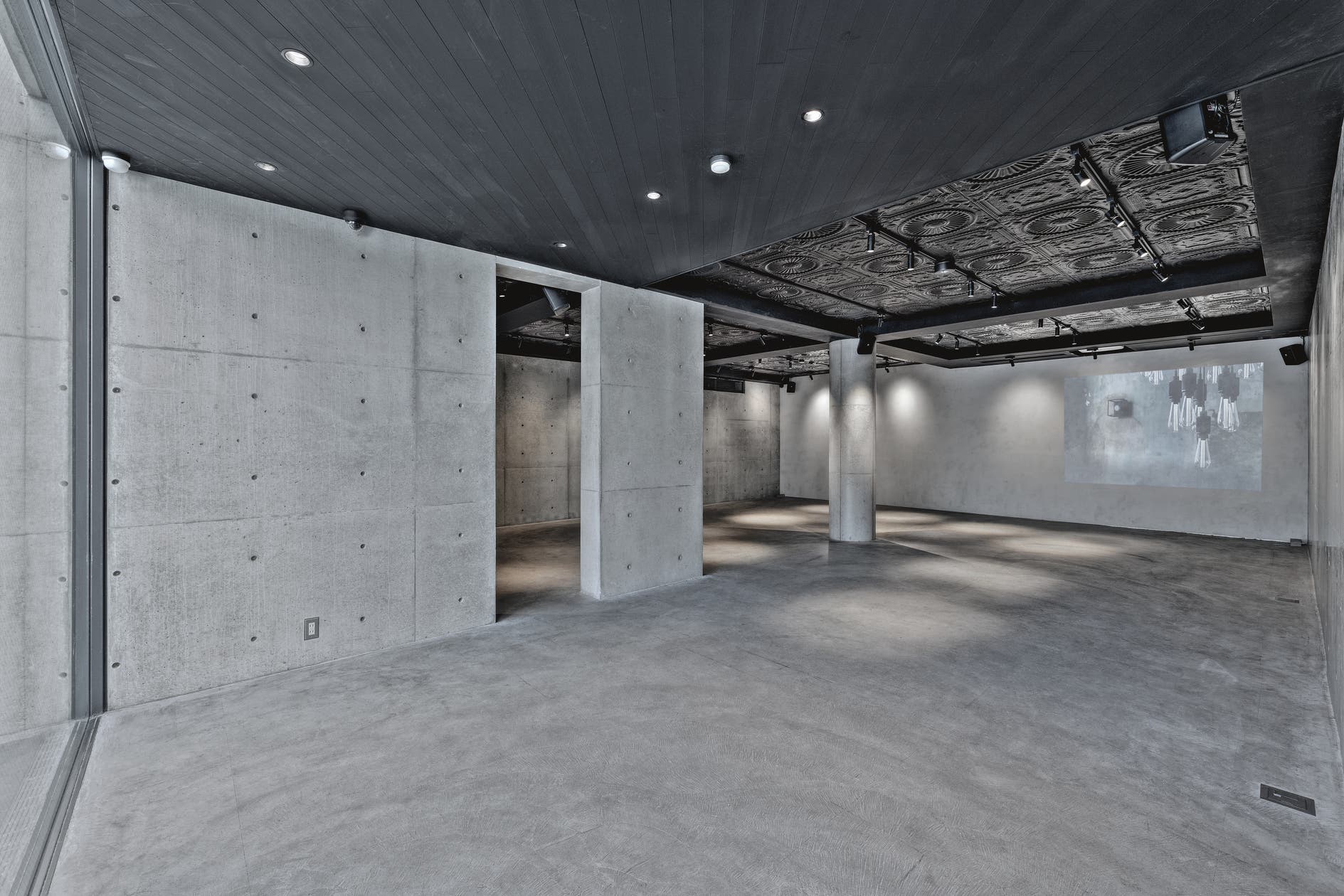 【表参道】南青山に佇む隠れ家のようなロケーション。Wi-Fi、音響、プロジェクター完備で展示会やイベント開催に最適です。の写真3