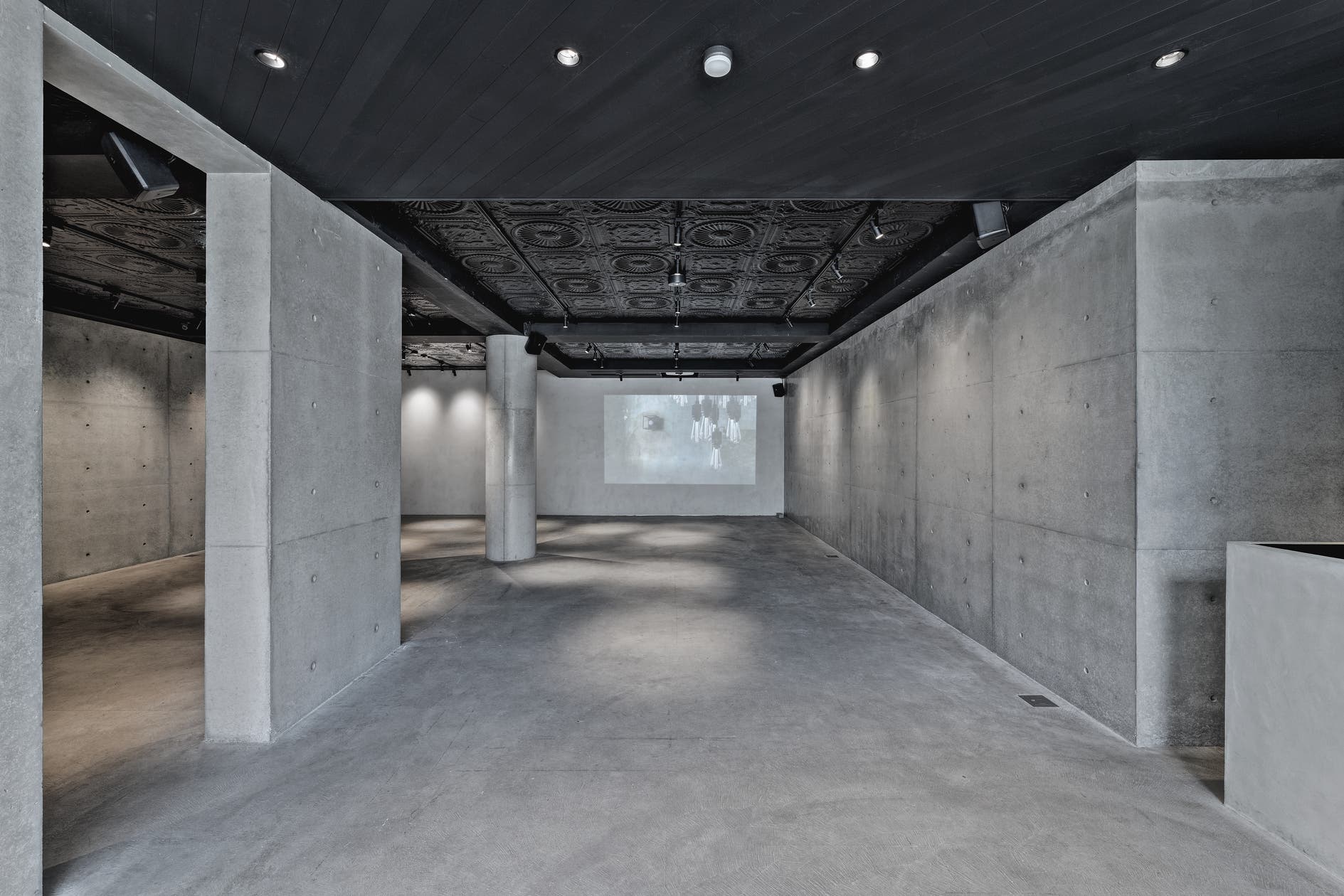 【表参道】南青山に佇む隠れ家のようなロケーション。Wi-Fi、音響、プロジェクター完備で展示会やイベント開催に最適です。の写真5