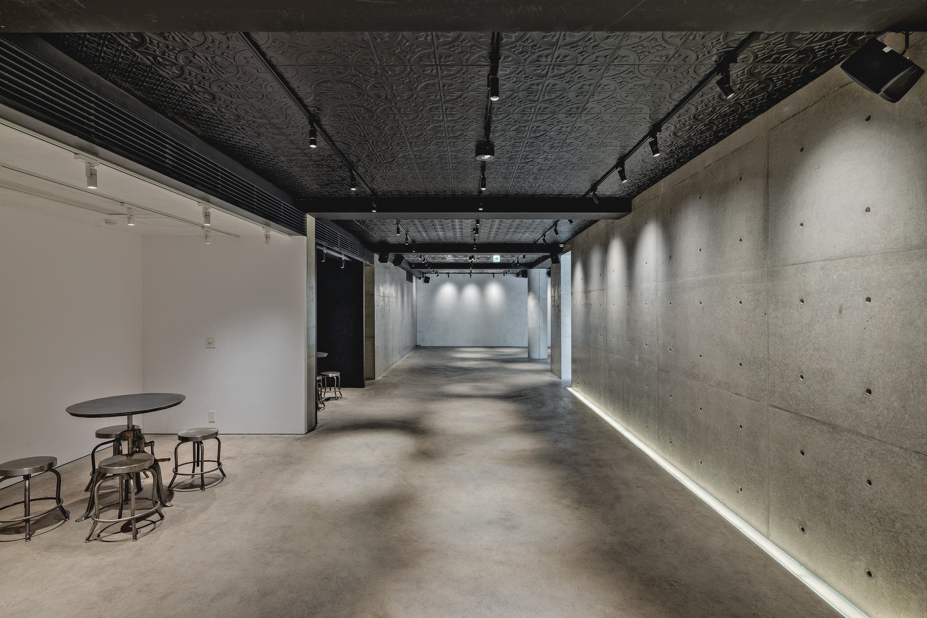 【表参道】南青山に佇む隠れ家のようなロケーション。Wi-Fi、音響、プロジェクター完備で展示会やイベント開催に最適です。の写真4