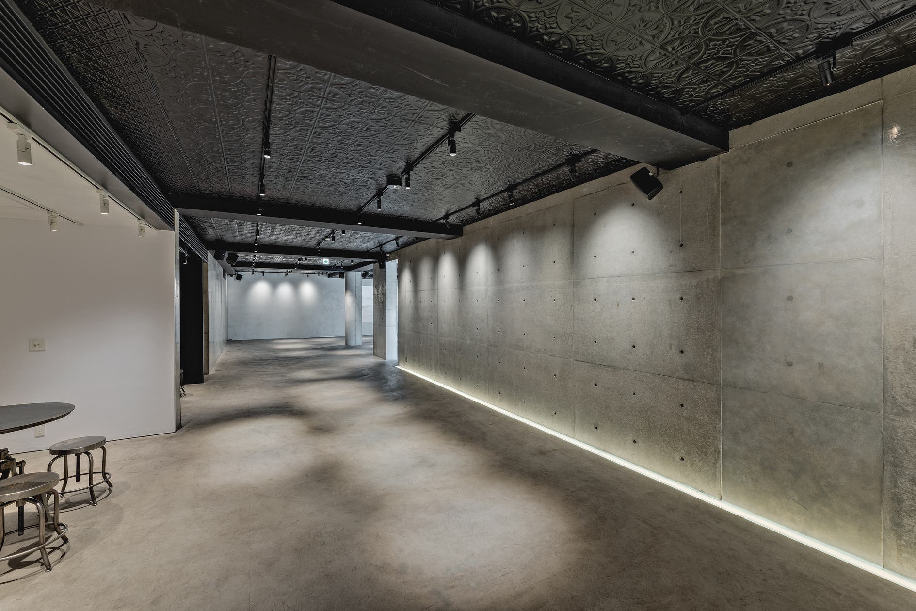 【表参道】南青山に佇む隠れ家のようなロケーション。Wi-Fi、音響、プロジェクター完備で展示会やイベント開催に最適です。の写真8