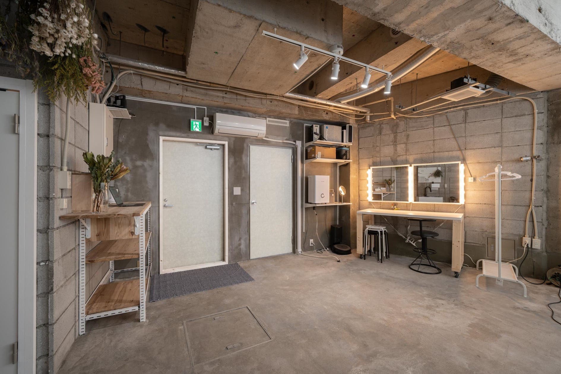 【南阿佐ケ谷駅/徒歩7分】豊富な無料機材！1時間から利用できる防音地下スタジオ｜商用利用OK・撮影・インタビュー収録に最適の写真6