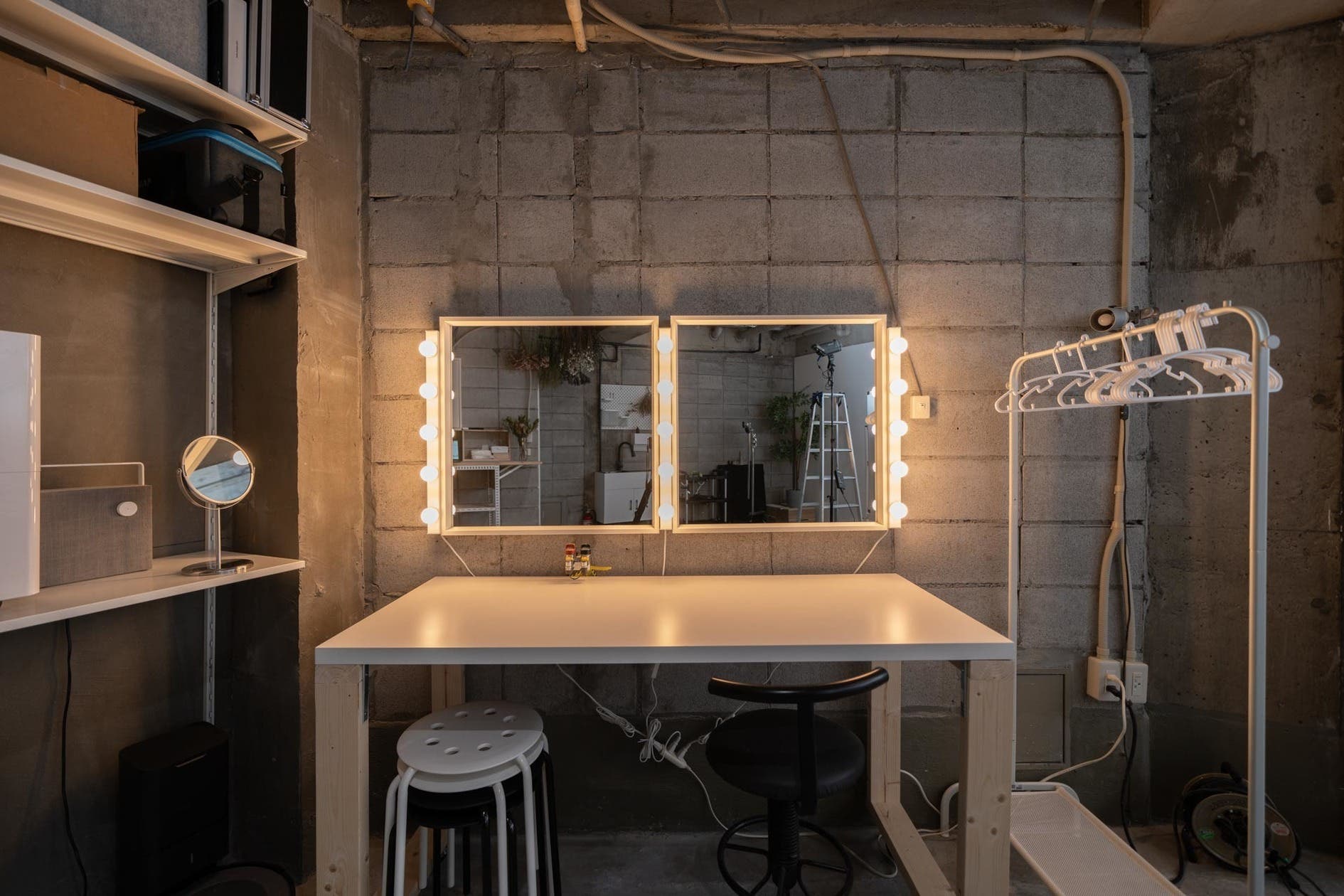 【南阿佐ケ谷駅/徒歩7分】豊富な無料機材！1時間から利用できる防音地下スタジオ｜商用利用OK・撮影・インタビュー収録に最適の写真7