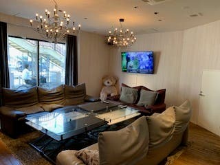 🏠歓送迎会🎊立地最強🎉カラオケDAM付き🎥収録❄️パーティ🌟ママ会🌿商談や会議もOK🏩ホテルイルファーロ久留米の写真9