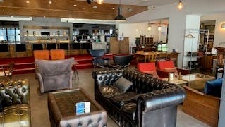 🎉アンティーク家具が揃う🎉西鉄久留米駅から徒歩1分✨おしゃれな空間✨イベントスペースの写真7