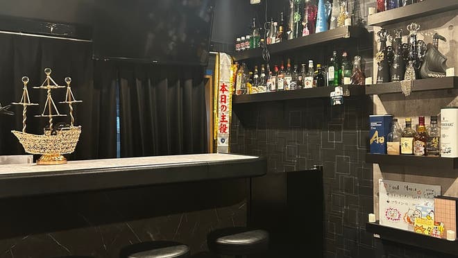 池袋駅徒歩4分のカラオケバーの写真2