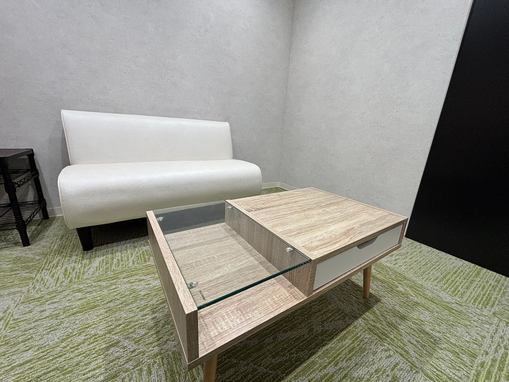 Room7　瑞江駅徒歩2分　エアコン付き完全個室　受付スタッフ常駐/Wi-Fi完備/テレワーク/ゆったりソファの写真3