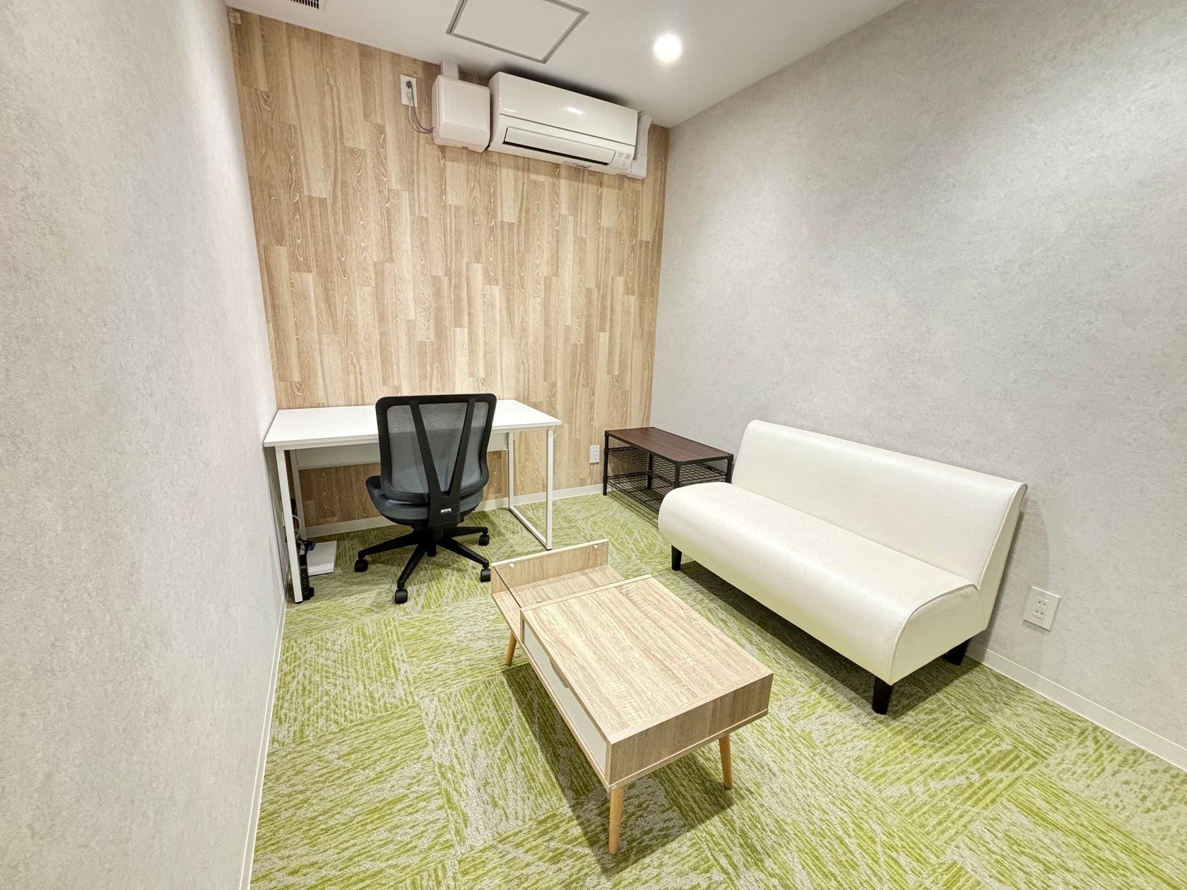 Room7　瑞江駅徒歩2分　エアコン付き完全個室　受付スタッフ常駐/Wi-Fi完備/テレワーク/ゆったりソファの写真1