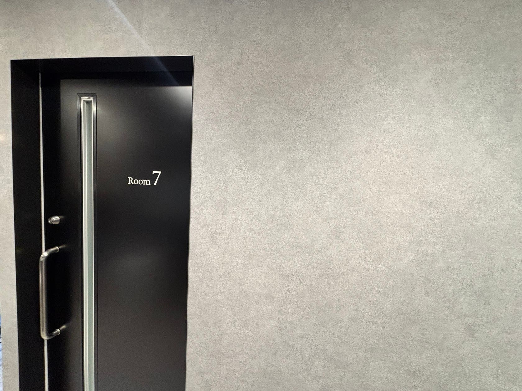 Room7　瑞江駅徒歩2分　エアコン付き完全個室　受付スタッフ常駐/Wi-Fi完備/テレワーク/ゆったりソファの写真4