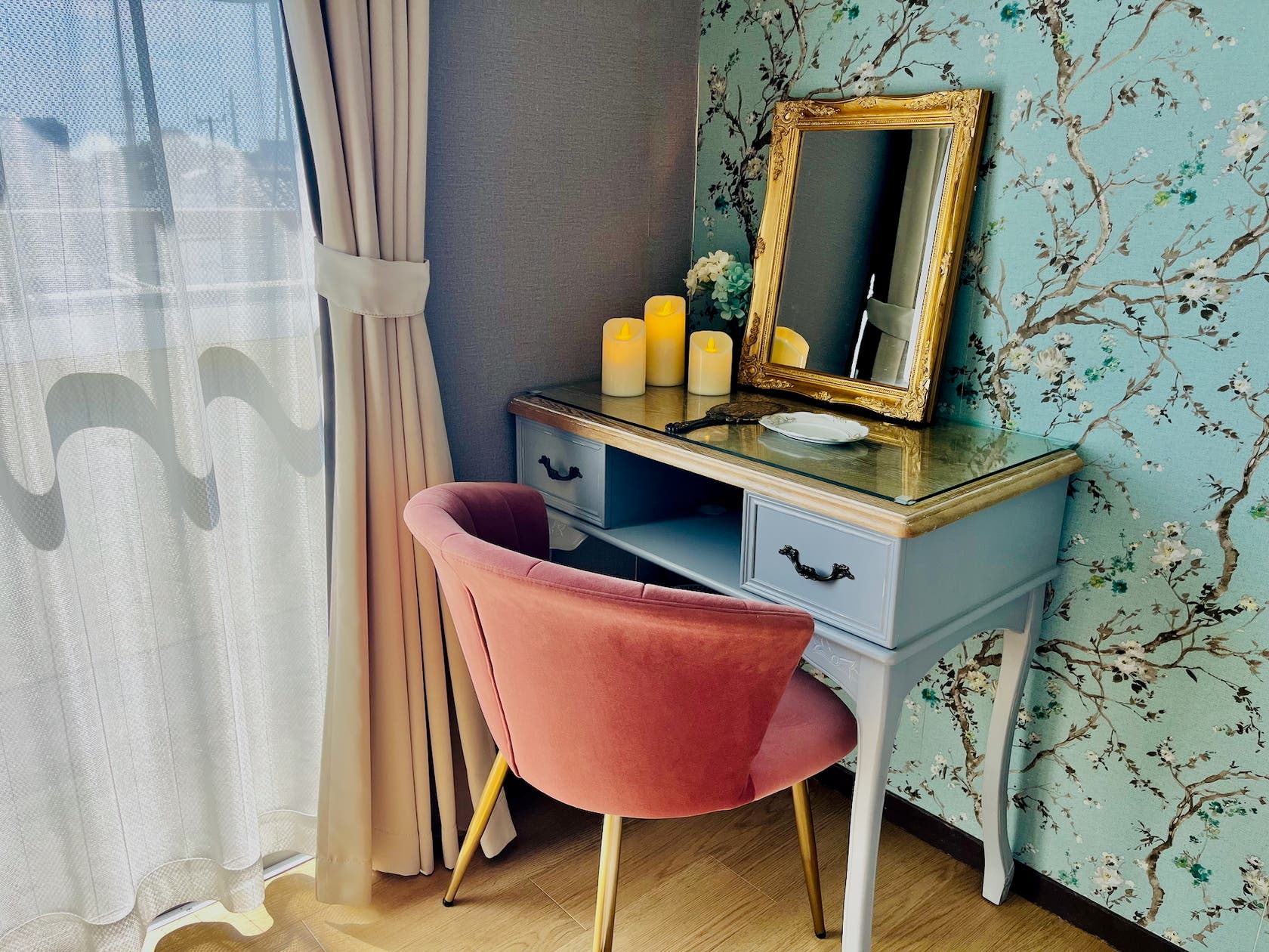 下北沢30秒！マッサージ、ネイル、整体、占い、メイク、着付け、お湯使用可！無料スチーマー有、完全個室の写真30