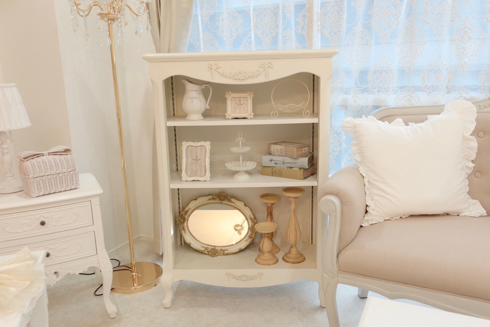 【OPEN特価🉐】新宿推し活🎀自然光 | 2面採光【生誕祭・ポートレート・撮影・配信】ひな壇/ドレッサー付き🪞の写真7