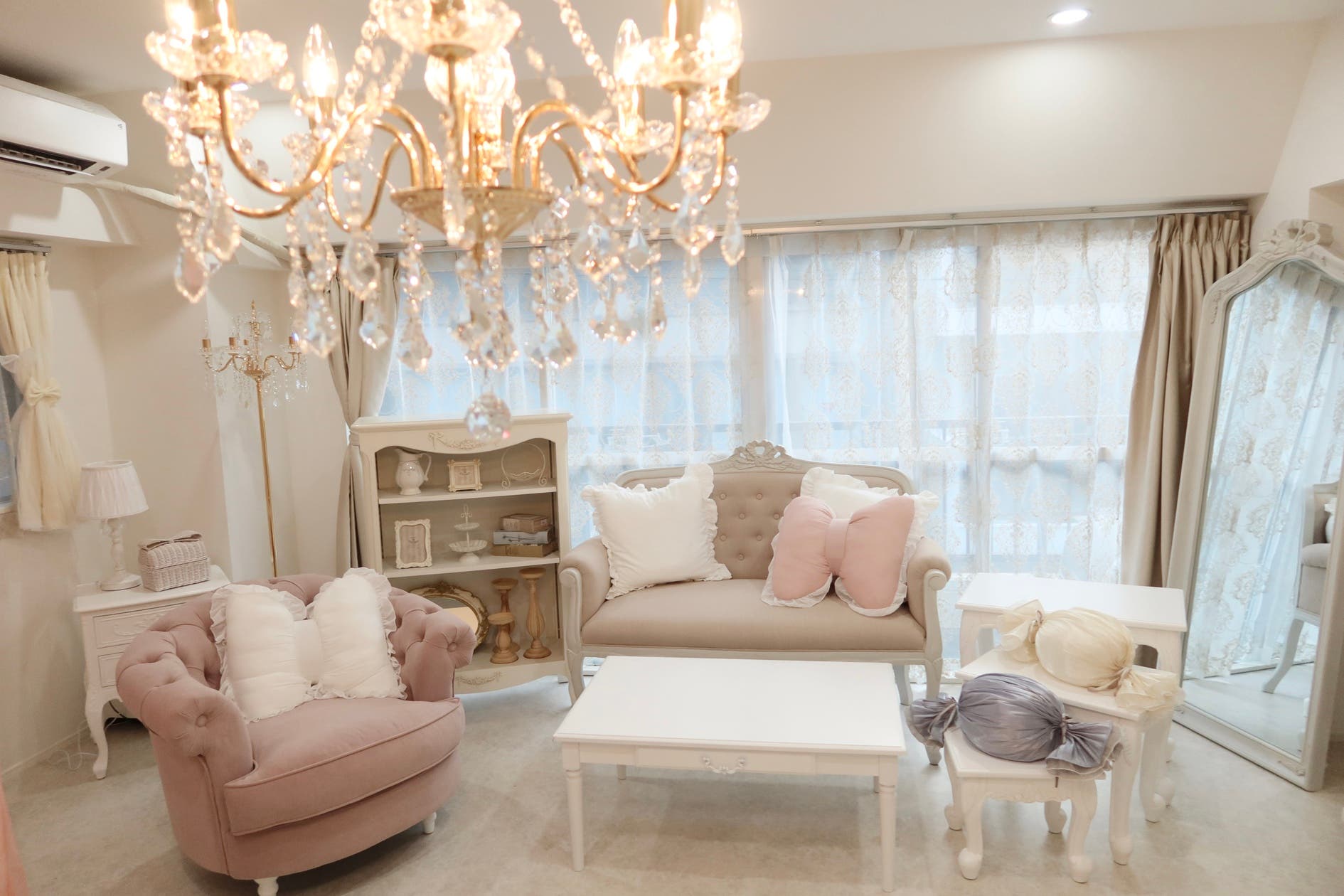 【OPEN特価🉐】新宿推し活🎀自然光 | 2面採光【生誕祭・ポートレート・撮影・配信】ひな壇/ドレッサー付き🪞の写真18