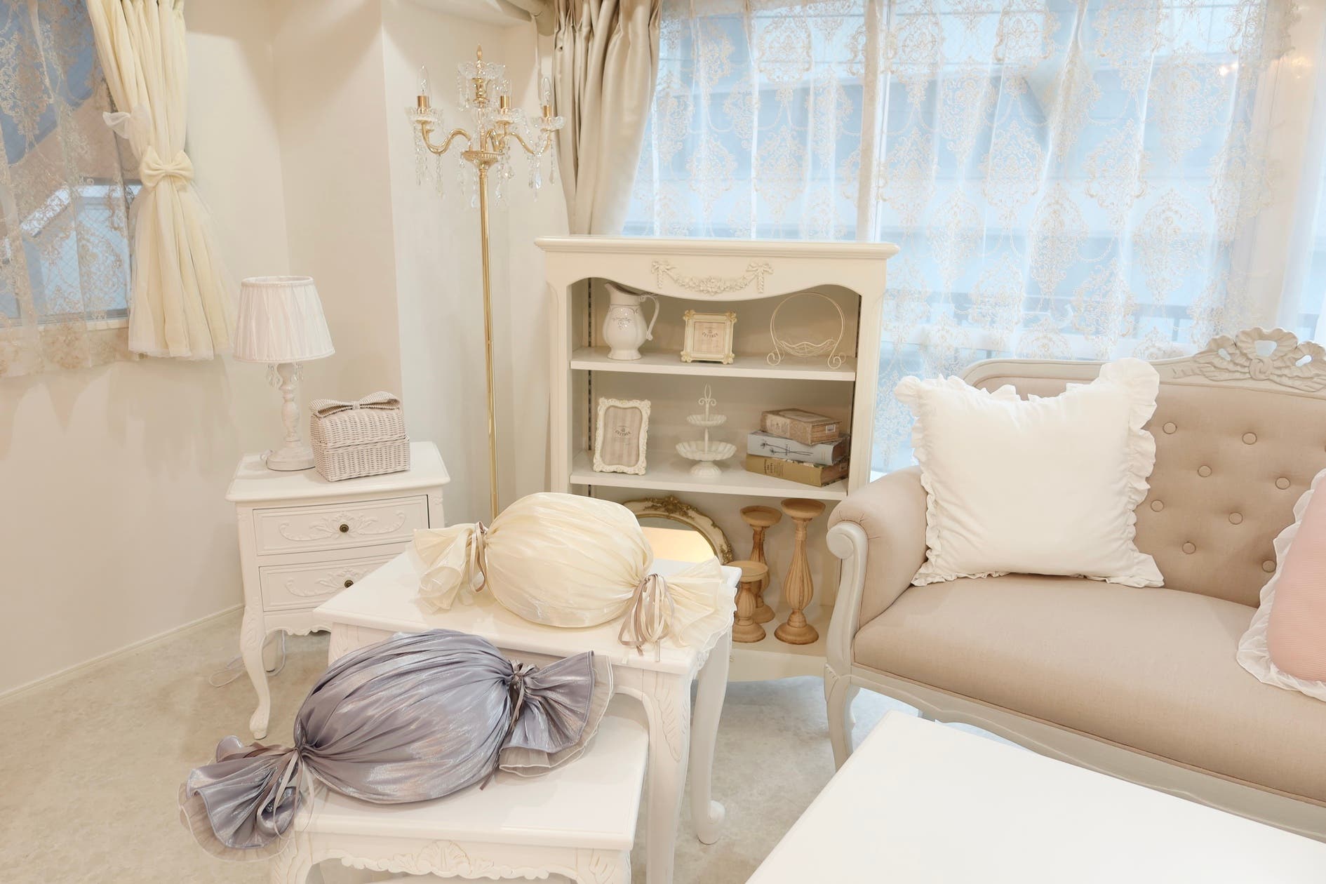 【OPEN特価🉐】新宿推し活🎀自然光 | 2面採光【生誕祭・ポートレート・撮影・配信】ひな壇/ドレッサー付き🪞の写真19