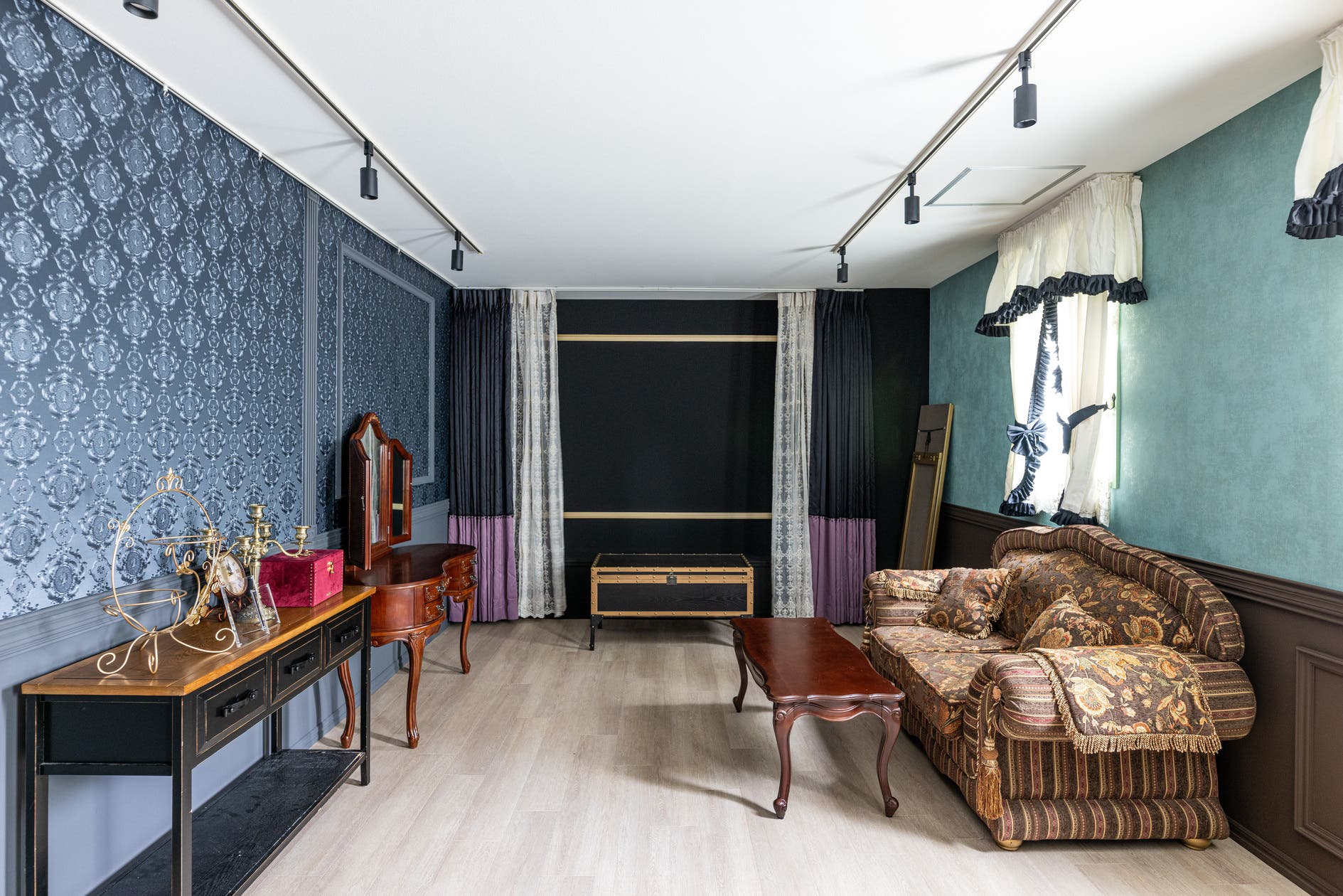 スペモ🥀クリスマス🎄ペット可🐾ゴシック・ゴスロリ🦇コスプレ⚜️推し活🌹女子会.767_チェリッシュスタジオ 12号館の写真6